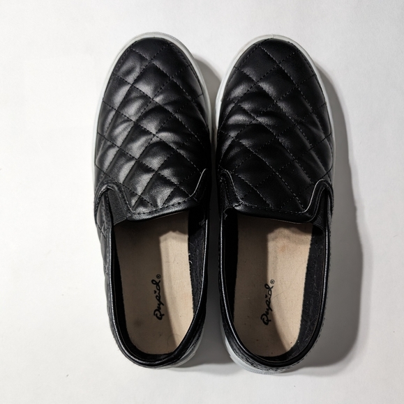 Charlotte Russe | Shoes | Chalotte Russe Qupid Black Quilted Slipon ...